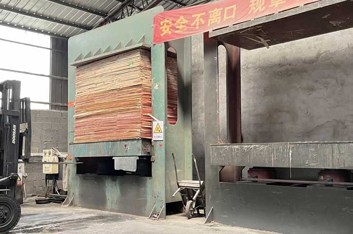 MDF - China plywood manufacturer with 10 years manufacturing experience